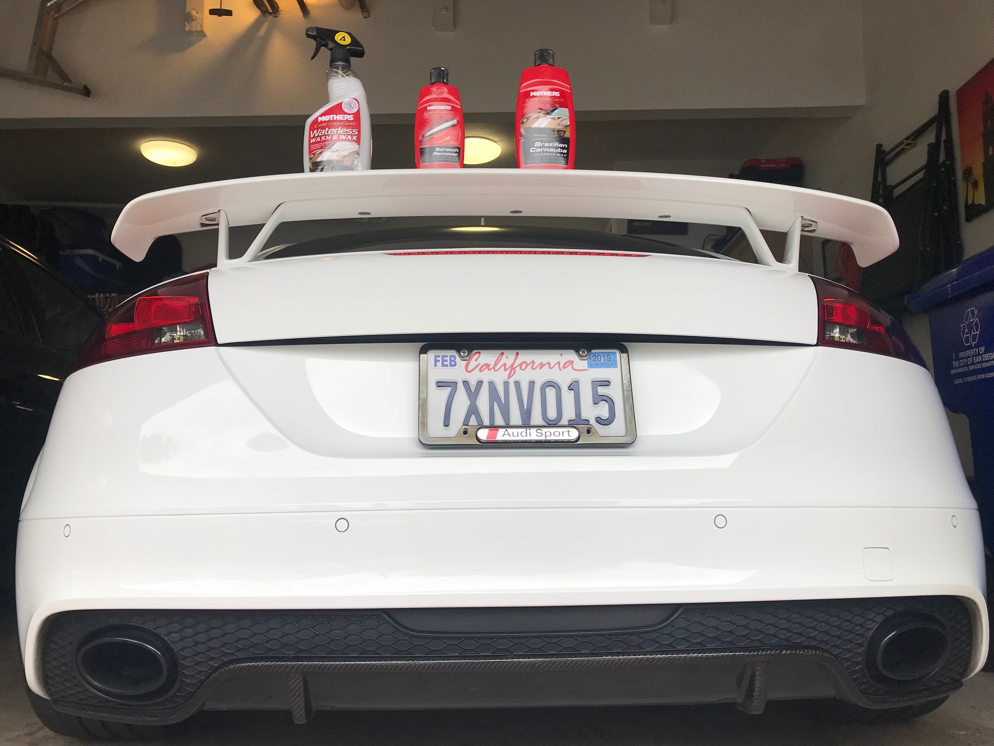 Black TTRS rear badge review & Install – Nick's Car Blog